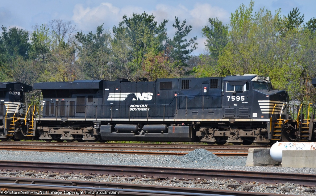 NS 7595
